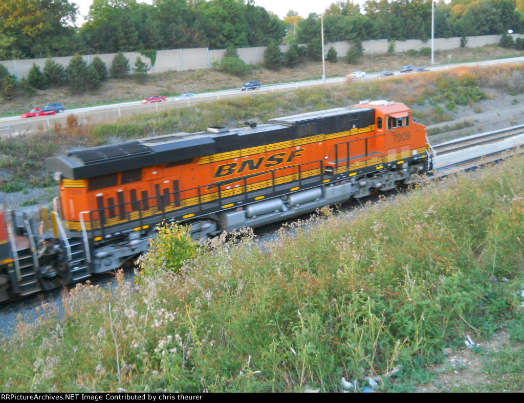 BNSF 7009